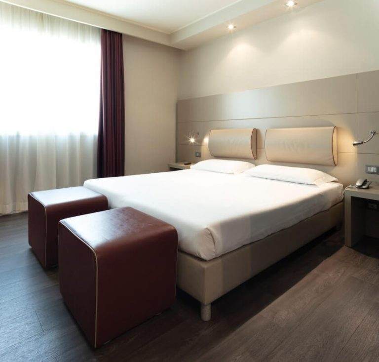 Gallery - Smart Hotel Holiday - Venice