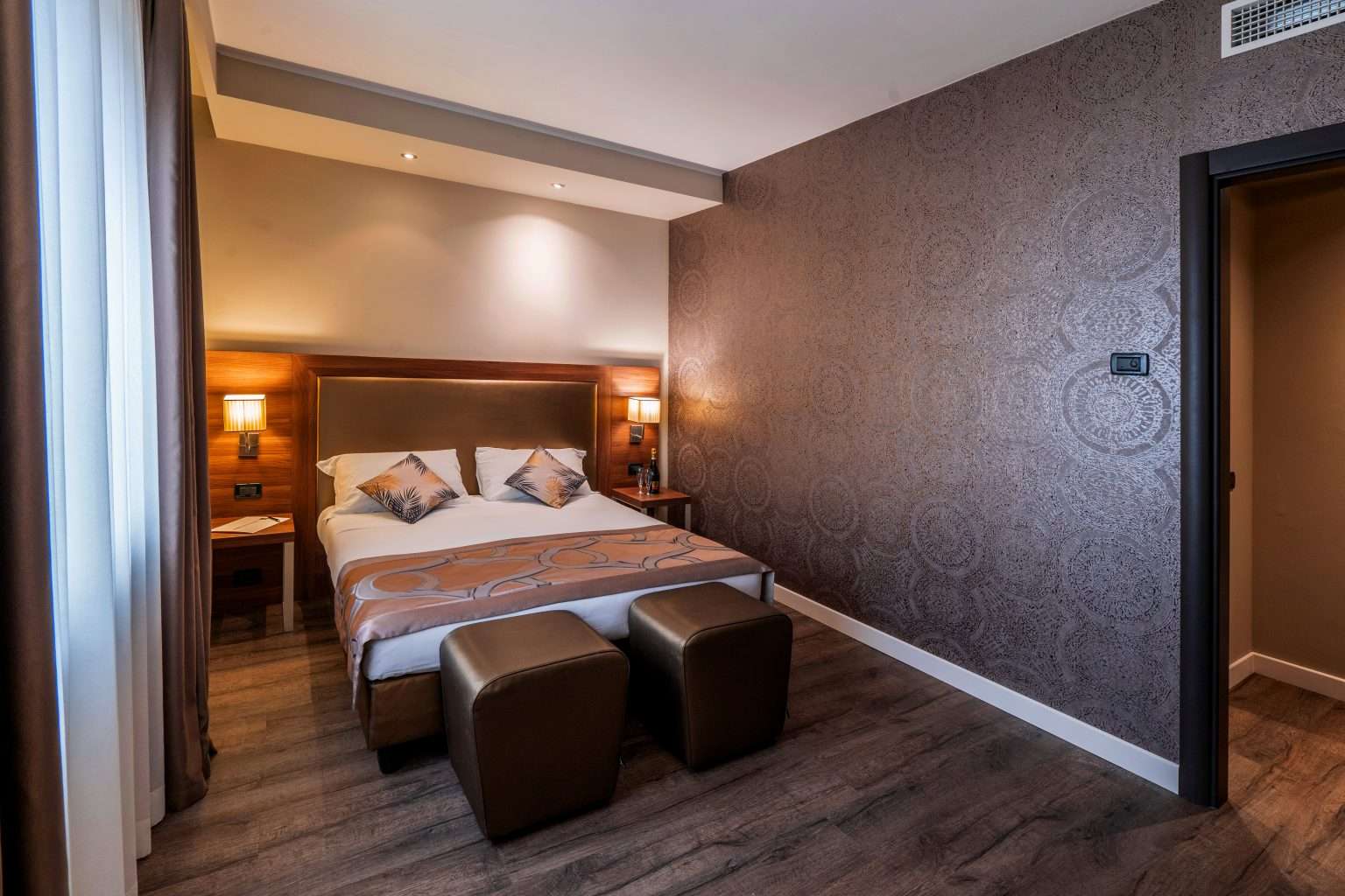 Gallery - Smart Hotel Holiday - Venice
