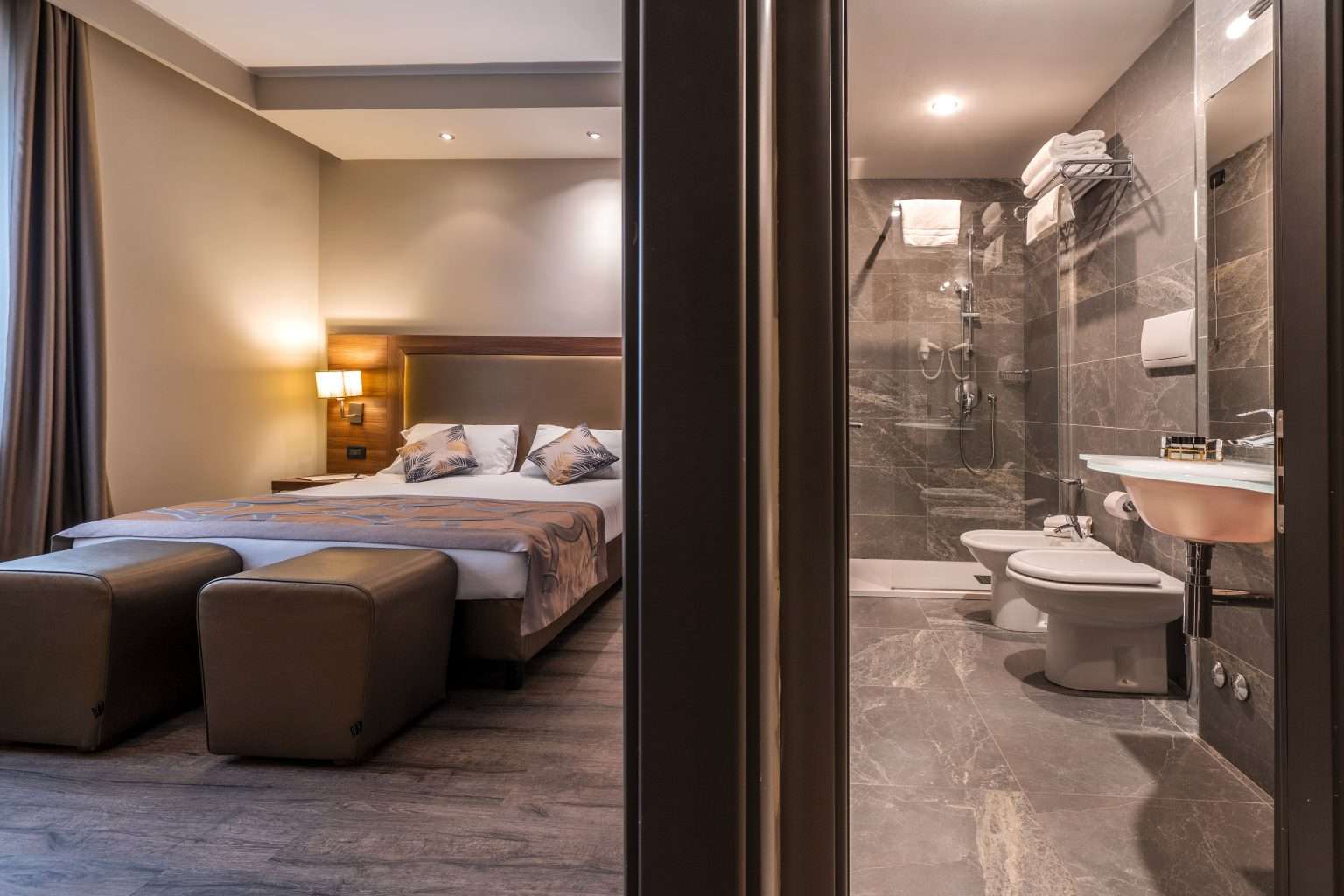 Gallery - Smart Hotel Holiday - Venice